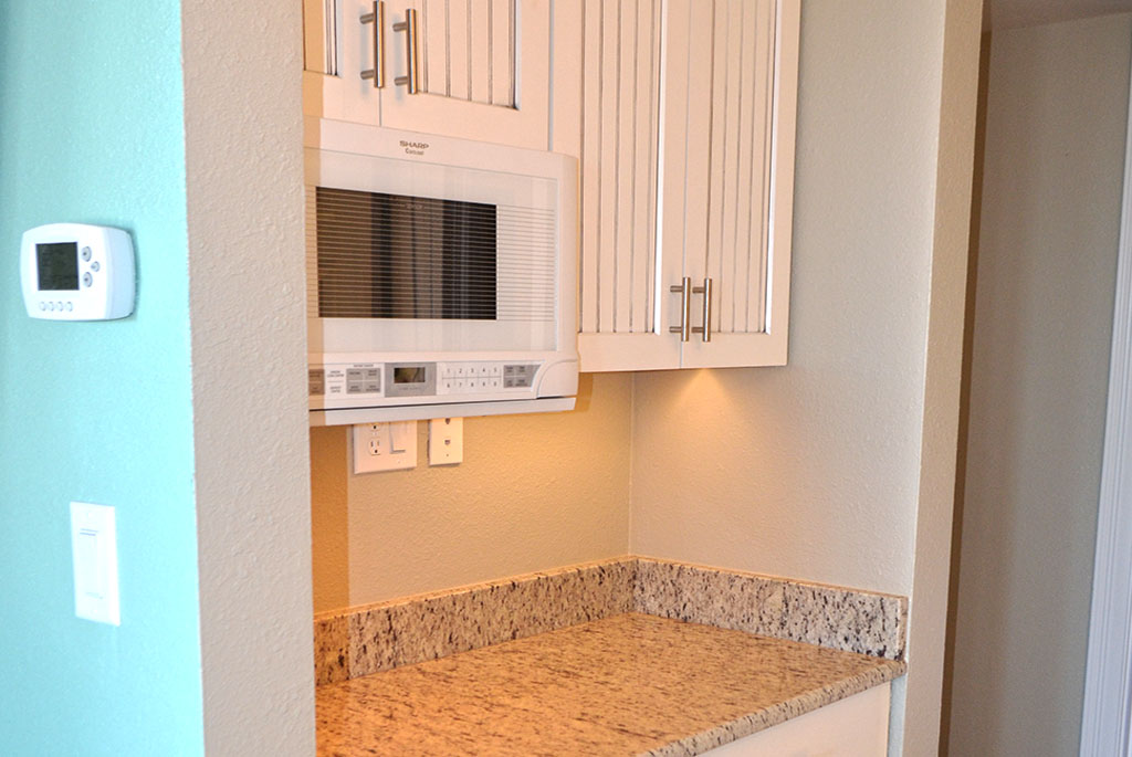 Unit 4 - Microwave Work Area - Bungalow Beach Place
